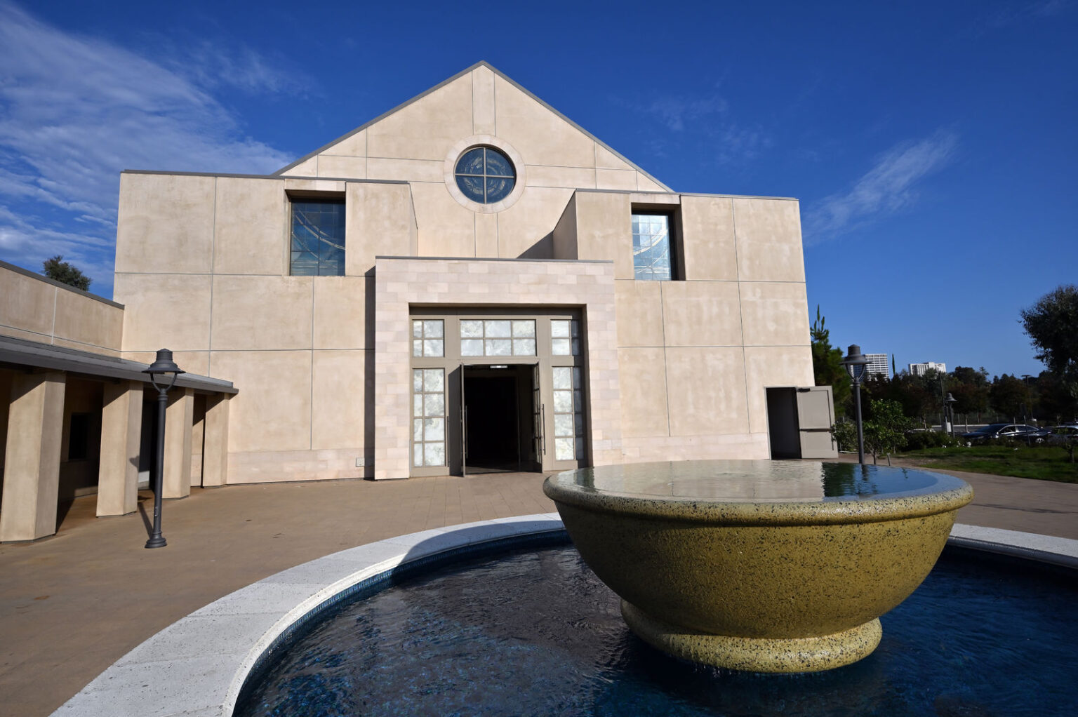 Our Lady Queen of Angels Catholic Church - Roman Catholic Diocese of Orange